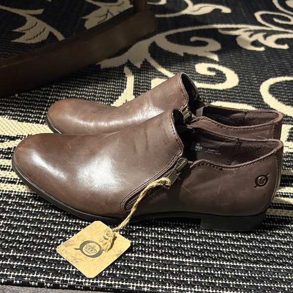 Born | Shoes | Nwt Born Brown Leather Double Zipper Shoes Size 85 ...